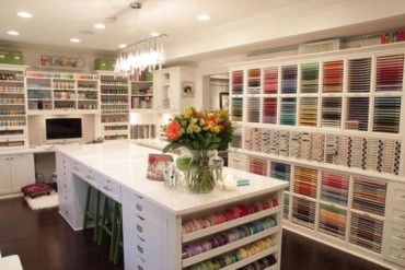 How To Turn Your Old Garage Into A Beautiful Craft Room In 6 Steps ...