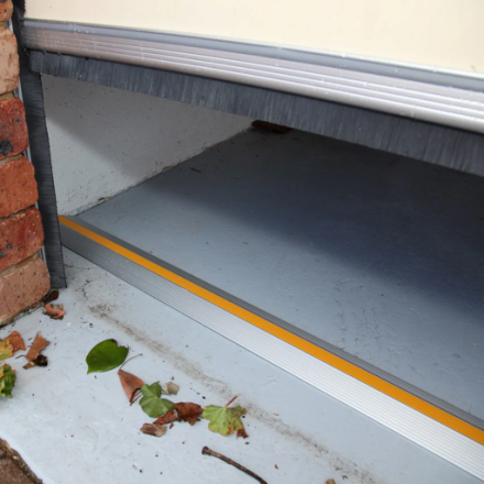 cobra-seal-1-seal-shed-roller-door-vermin-dust-rain | Steel Sheds in ...